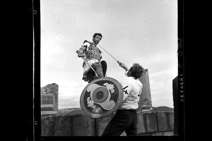 Remembering Ray Harryhausen: Rare Behind-the-Scenes Photos of Jason and ...